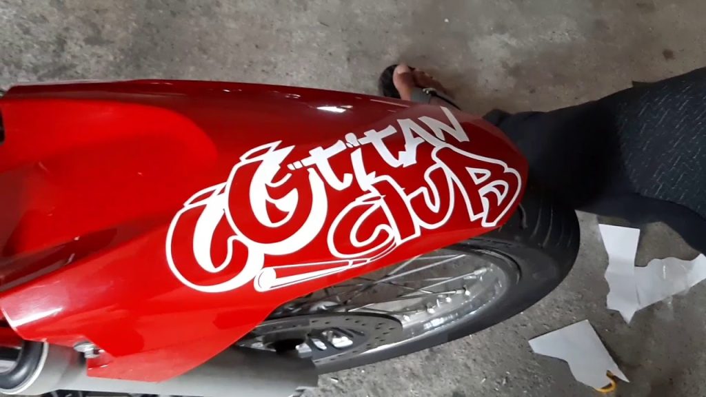 Adesivos para motos: Tudo o que você precisa saber